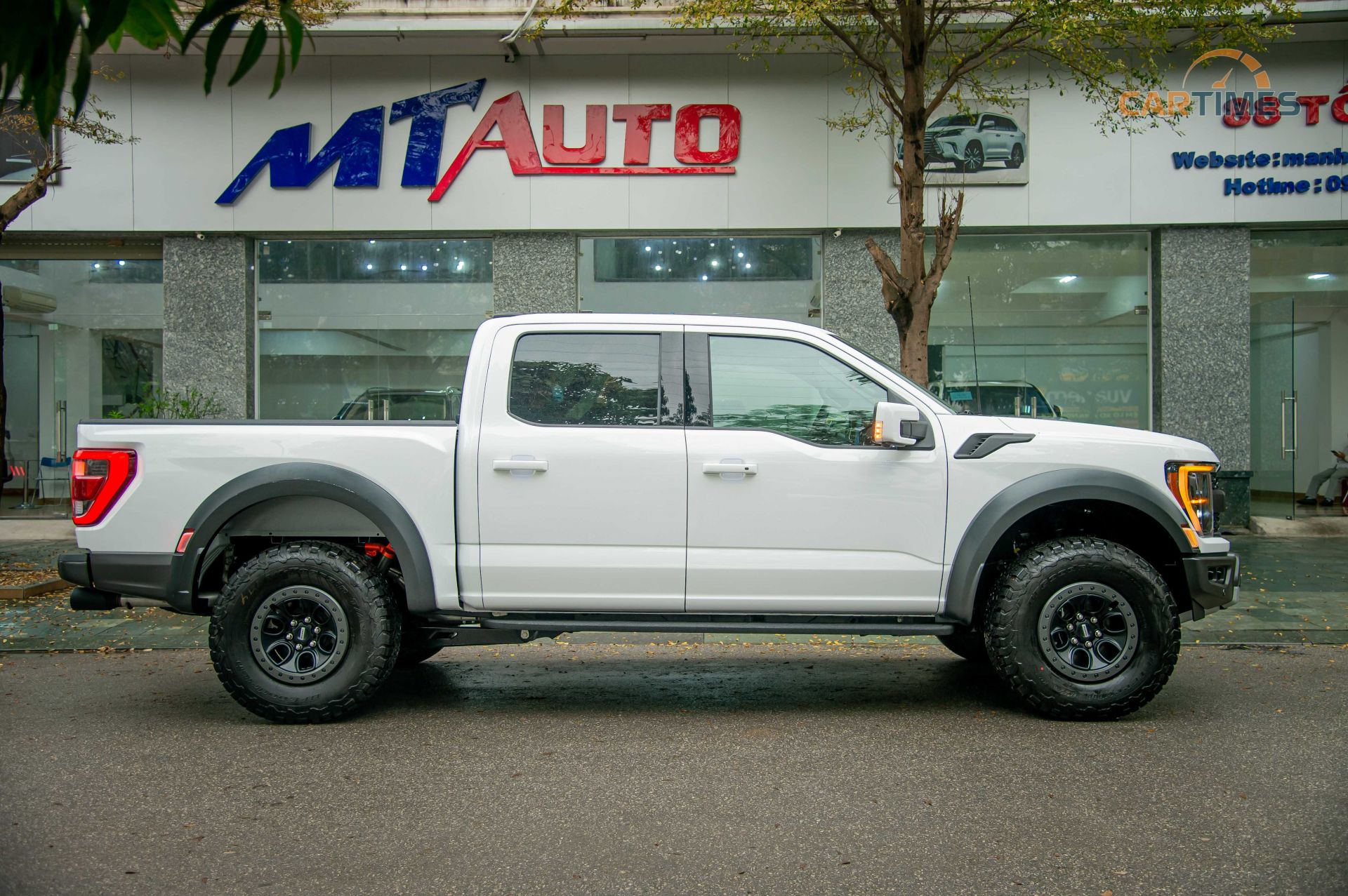 Cận cảnh Ford F-150 Raptor 2022 đầu tiên tại Việt Nam: nhiều trang bị ...