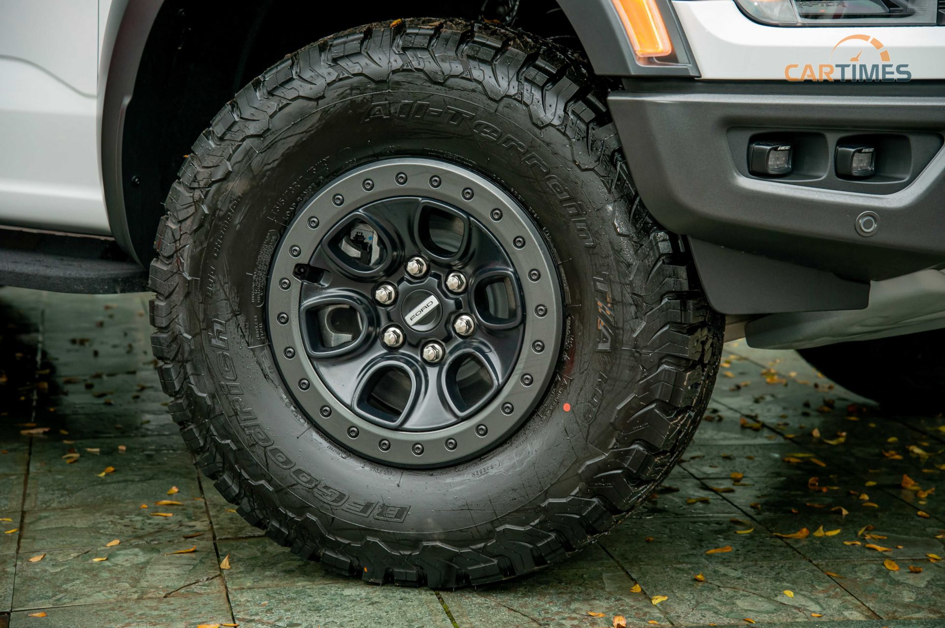 Cận cảnh Ford F-150 Raptor 2022 đầu tiên tại Việt Nam: nhiều trang bị ...