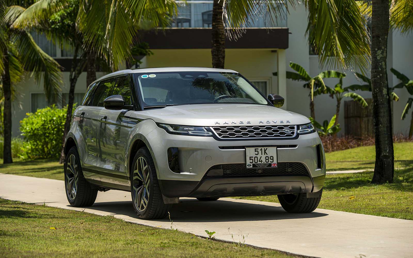 Land Rover Việt Nam “bắt tay” Vietcombank hỗ trợ khách hàng mua xe