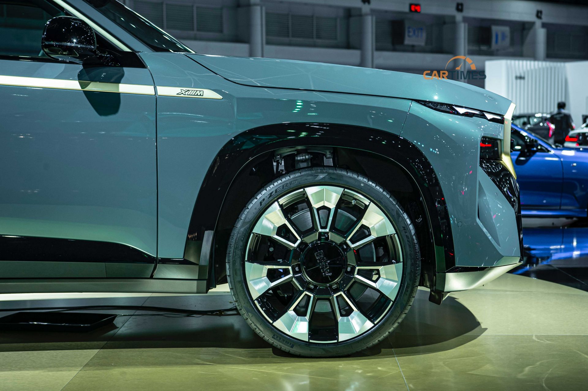 Ngắm BMW XM tại BIMS 2023: thiết kế hybrid của tương lai, xe SUV đắt ...