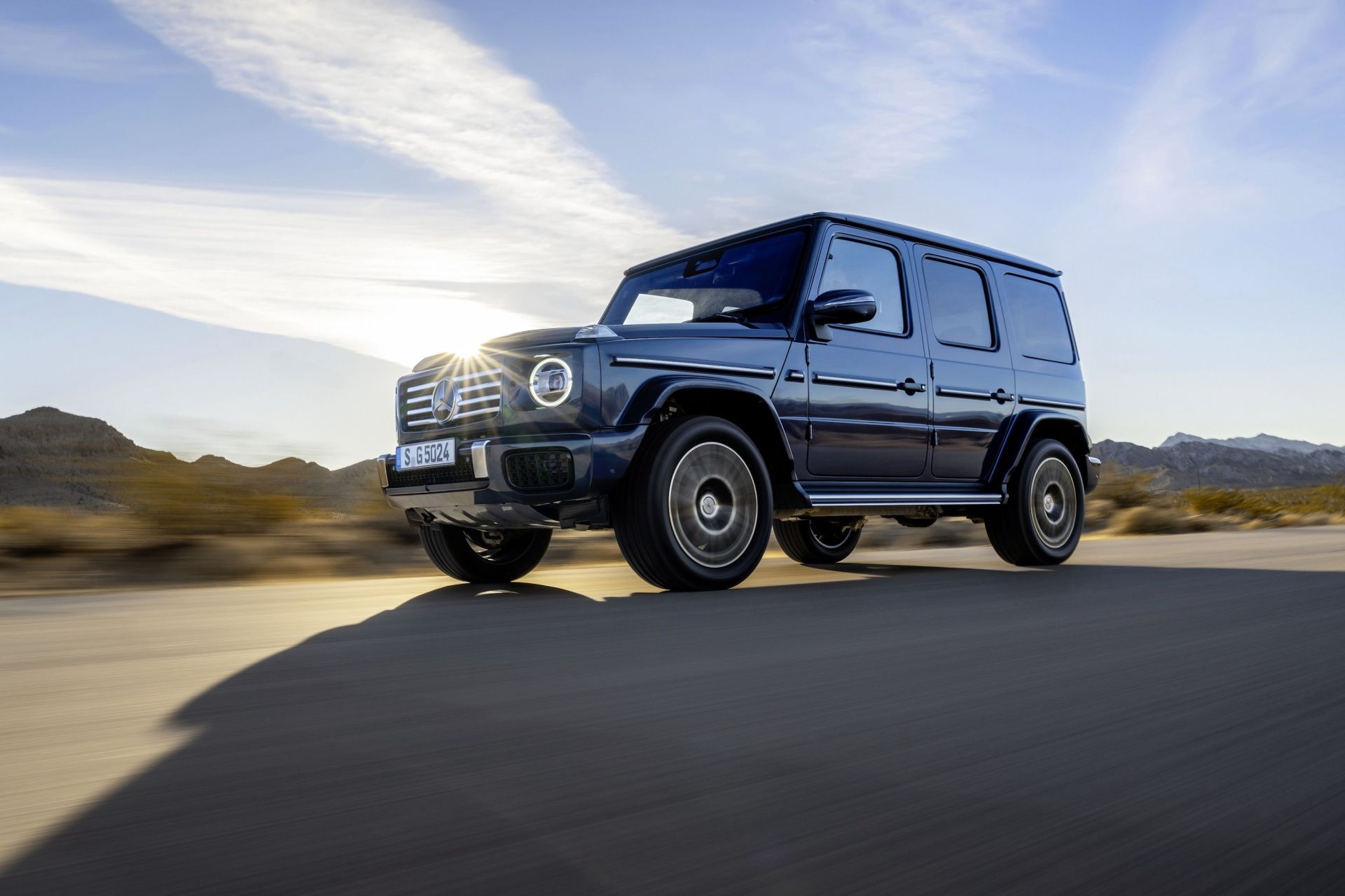 Mercedes-Benz G-Class 2024: Thiết kế mới và bổ sung động cơ hybrid