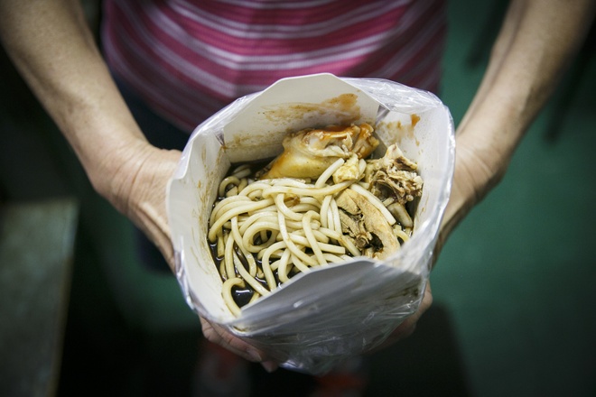 Near-expired food - Business opportunity in the Vietnamese market