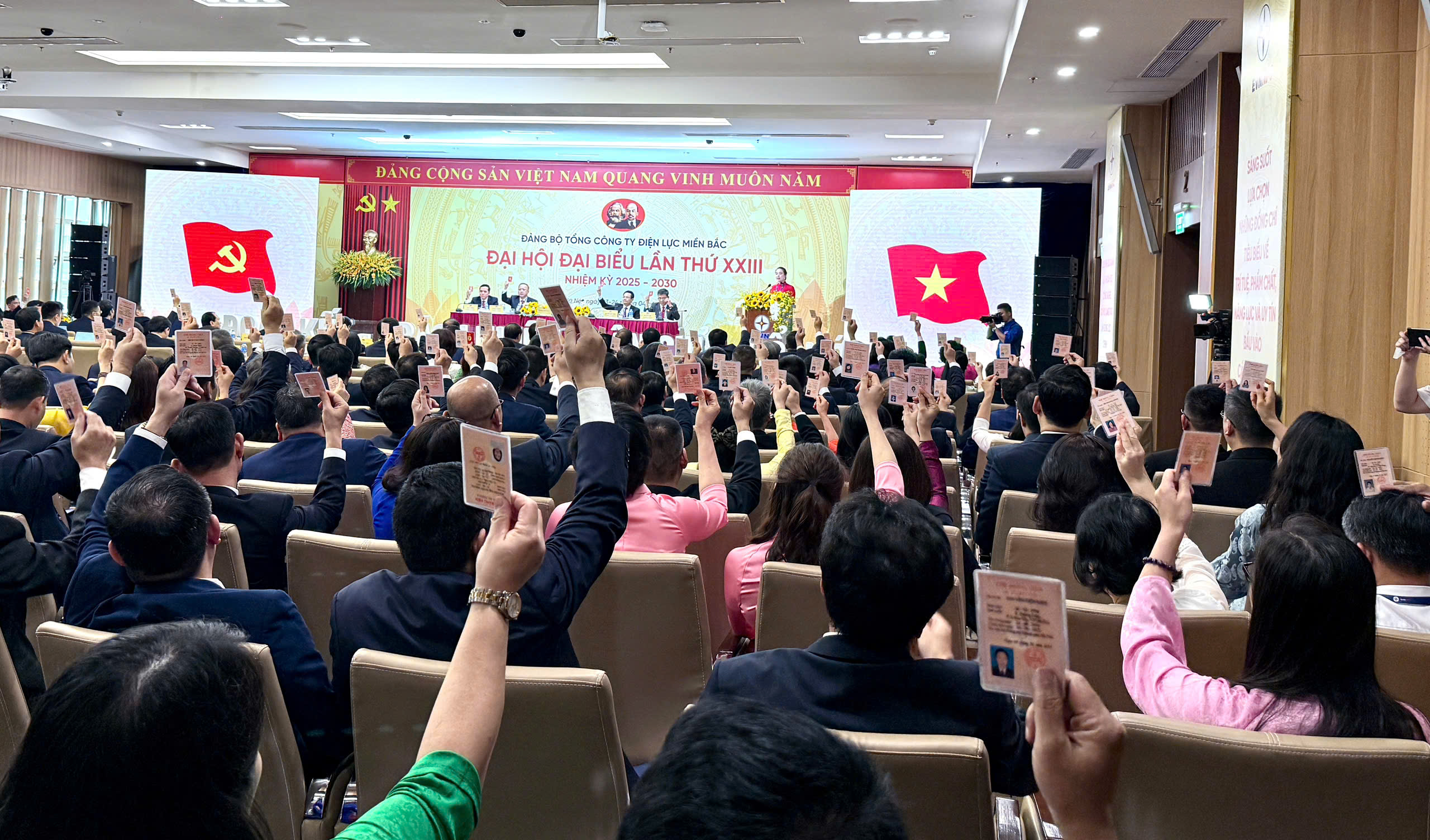 Đại hội Đảng bộ Tổng công ty Điện lực miền Bắc lần thứ XXIII: Đề ra ...